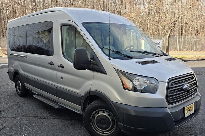 10 Passenger Van from Times Square to EWR Newark Airport - A Detailed Breakdown: What to Expect