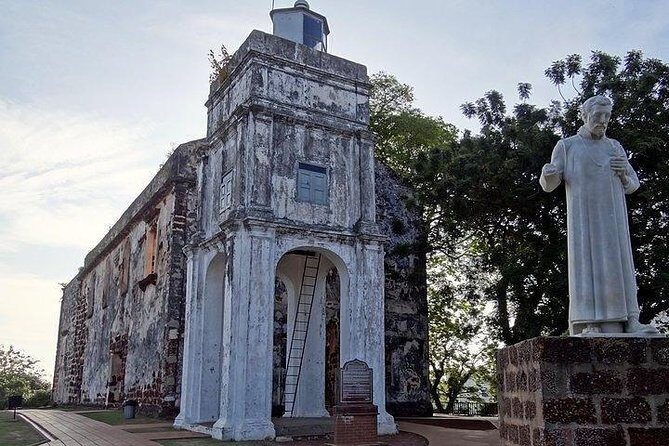 *13 Hrs KL & Melaka Van Tour from Genting Highlands w' Tour Guide - Who Will Love This Tour?