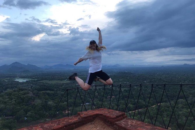 14 Days Sri Lanka ALL in One Classic Tour - Days 6-8: Tea Country and Scenic Trekking