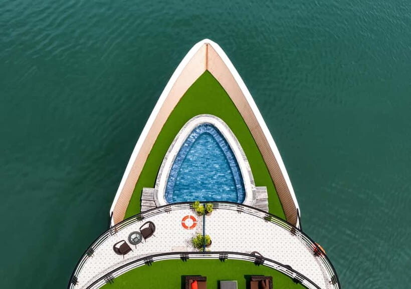 2/3-Day Halong & Lan Ha Bay Doris 5* Cruise balcony, bathtub - Who Should Consider This Cruise?