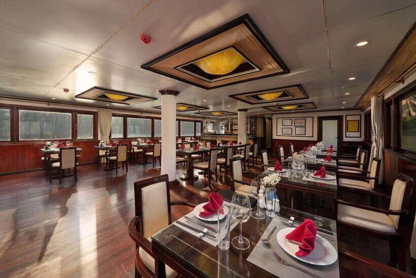 2-Day Bai Tu Long Bay Cruise with Activities - Detailed Breakdown of the Itinerary