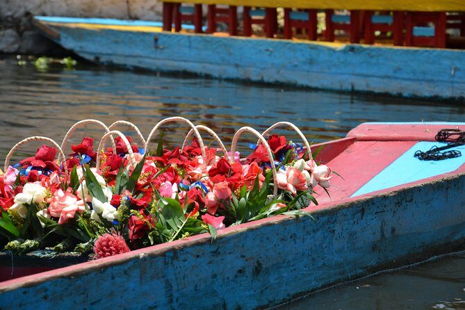 2-Day Guadalupe Shrine, Teotihuacan Pyramids and Xochimilco - An In-Depth Look at the 2-Day Mexico City Tour