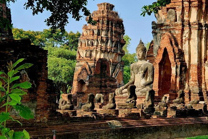 2 Day Guided Tour from Bangkok to Ayutthaya - An Overnight Stay with Authentic Charm