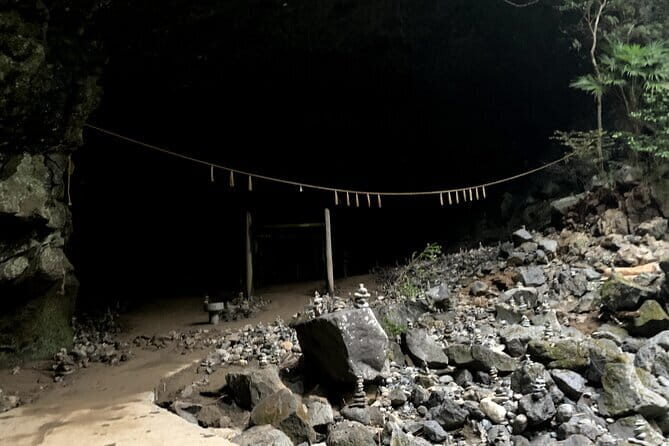 2-Day Minibus Tours to Aso and Kumamoto, Takachiho from Fukuoka - The Experience’s Value: What Travelers Really Gain