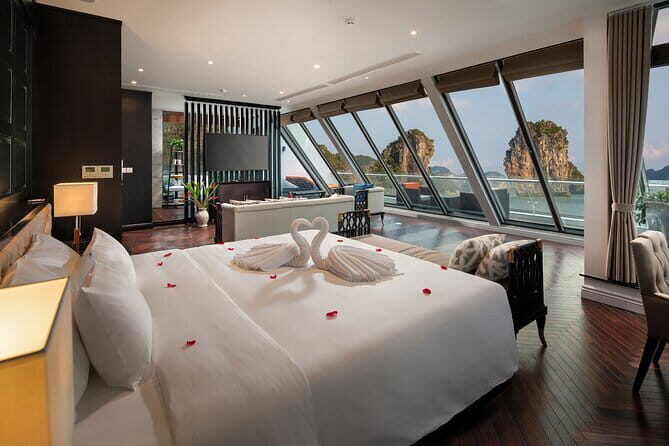 2-Day Tour on Lan Ha Bay & Halong Bay -Stellar Of The Seas Cruise - What Makes the Stellar of the Seas Stand Out?