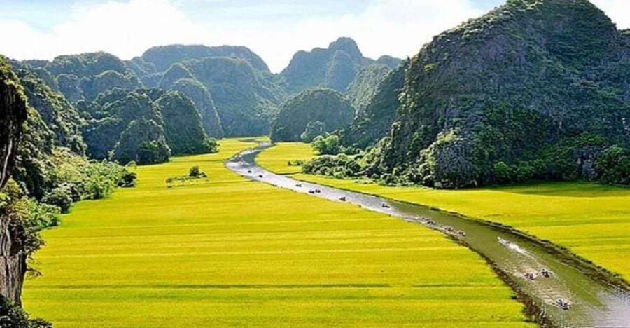 2-Day Trang An, Bai Dinh, Mua Cave, Ha Long Bay Cruise - Day Two: From Ninh Binh to Ha Long Bay—Majestic Limestone Islands and Caves