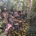 2 Days Discover Angkor Wat Complex and Cambodia's Villages Tours - Day 1: Exploring the Heart of Angkor