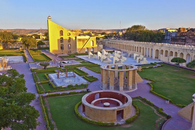 2 Days: Guided Jaipur Tour With Hotel, Lunch & Entry Fee - Who Will Love This Tour?
