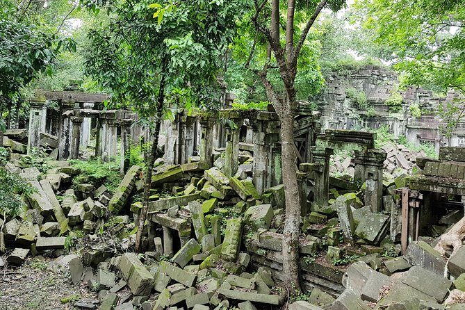 2-Days Private Tour in Angkor Sunrise, Banteay Srei and Beng Mealea Temple - What Travelers Can Expect from Each Stop