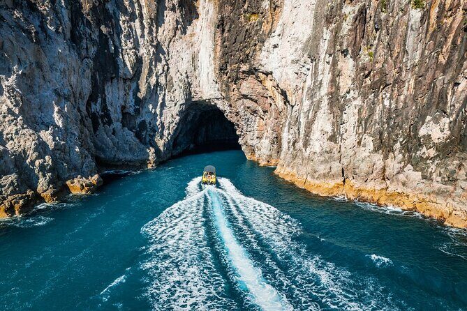 2 Hour Cathedral Cove and Volcanic Coast Cruise with Shade Canopy - In-Depth Look at the Itinerary