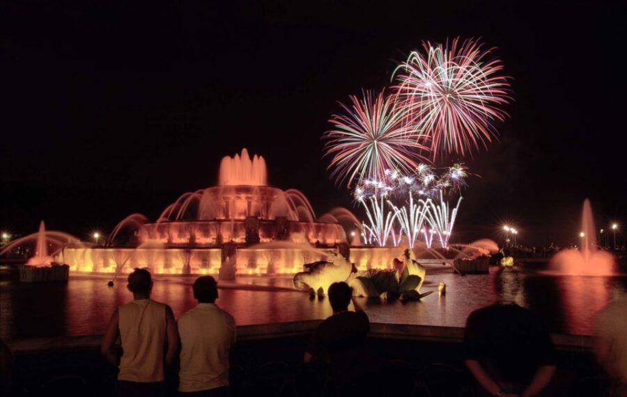 2 Hour Chicago Pier Fireworks & Evening Segway Tour - Discovering Chicago’s Nighttime Charm on a Segway