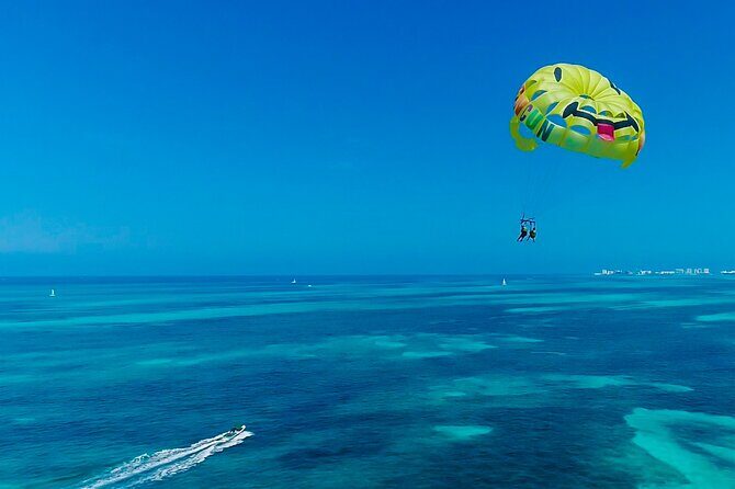 2 in 1 Parasail Cancun and Jet ski - Meeting and Transportation