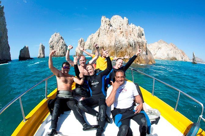 2 Tank Tour in Cabo San Lucas Reserve, Certified Divers with MANTA - Who Should Consider This Tour?