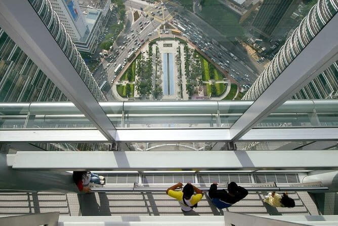 20 Attractions Kuala Lumpur City Tour Include Petronas Twin Tower Tickets - Detailed Breakdown of the Itinerary