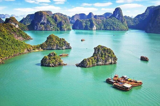 3 Days 2 Nights Aboard Luxury Cruise in Halong from Hanoi - Day Two: Deepening the Experience