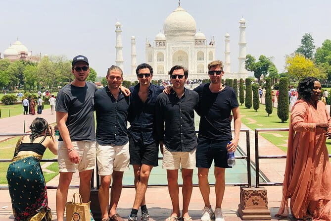 3-Days Private Luxury Golden Triangle Tour Delhi, Agra and Jaipur - Visiting Agra Fort: Mughal Majesty
