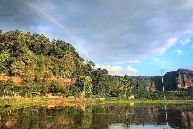 3 Days Private Padang Tour: Minangkabau Cultural Center, Village & City Tour - Exploring Scenic Views and Heritage Sites