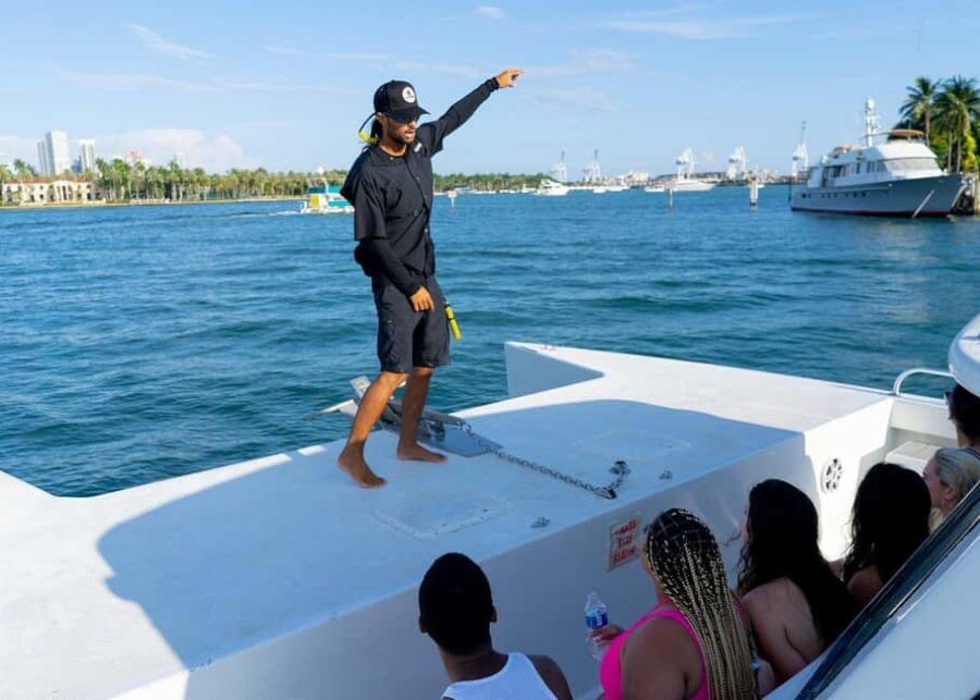 3 Hour Party Boat with Jet Ski Banana Boat & Open Bar Miami - A Detailed Look at the Miami Party Boat Experience