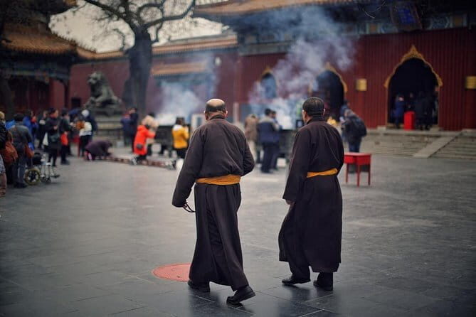 3-Hour Private Walking Tour including Monk Blessing Ceremony at Lama Temple - Practicalities and Tips