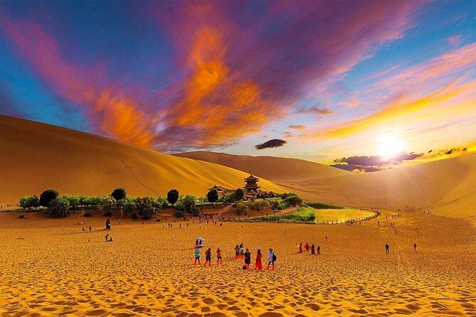 4 Day Private Silk Road Discovery from Jinan: Xian, Dunhuang City Highlights - Discovering Dunhuang’s Desert and Historical Passes