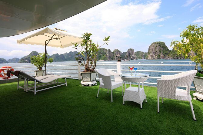 4 Days - Hanoi - Halong Cruise - Hanoi - Day 3: Exploring More of Halong Bay & Visiting Surprising Cave