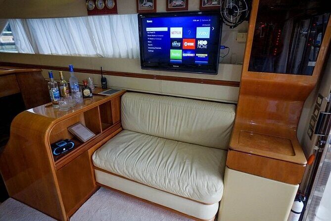4 Hour - 47' Azimut, Tulum, Playa del Carmen, Riviera Maya - What to Expect: An Elegant Day on the Water