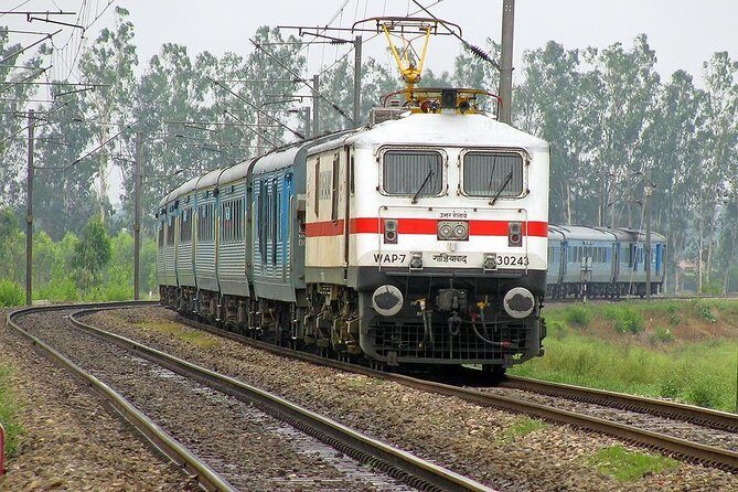 5 Day Golden Triangle with Train Experience-Taj Mahal Sunrise/Set - What Makes This Tour Stand Out?