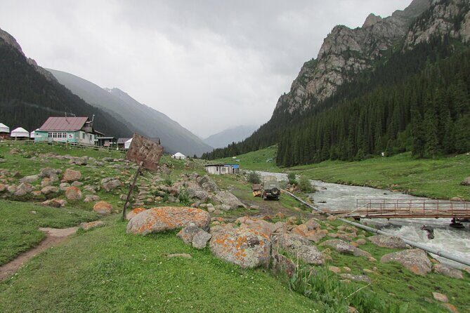 5 days sightseeing and skiing trip in Kyrgyzstan - Practical Considerations and Tips