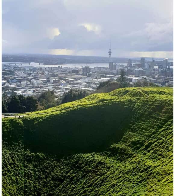 5 Hour City Excursion Unveiling Auckland's Treasures W Guide - Exploring Devonport: Victorian Charm and Coastal Wonders