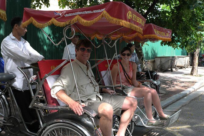 (5 Hours) 3 in 1 Special Tour: Cyclo, Street Food Tour & Foot Spa - Experience Breakdown: What to Expect During the Tour
