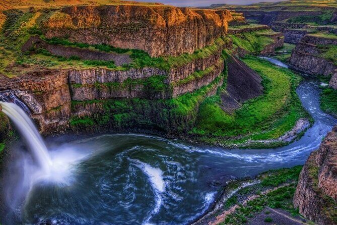 6-Day Yellowstone and Mount Rushmore Tour from Salt Lake City - Authentic Experiences and Real-World Insights