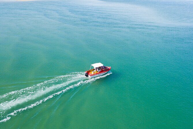 6 Person Half Cabin Boat Rental - 2 hour hire - Key Points