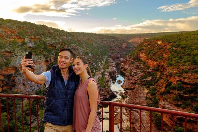 7-Day Exmouth Explorer via Pinnacles Monkey Mia Ningaloo Reef returning to Perth - The Experience: What Makes This Tour Stand Out