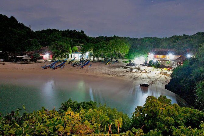 7 Days Yogyakarta Solo Backpacker Tour - Hiking Nglanggeran Mountain: A Volcano Adventure