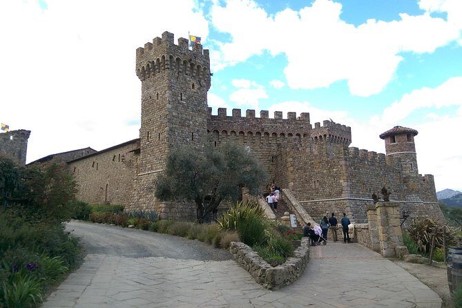8 Hour Private Napa Wine Tasting Tour with a Sample Stops - Real Travelers’ Perspectives: The Good and the Not-So-Good