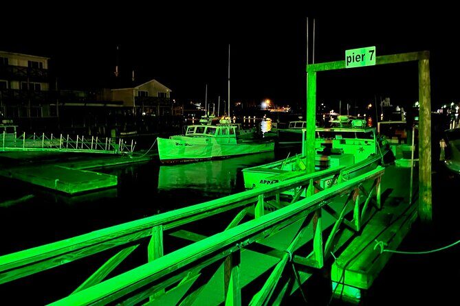 90-Minute Ghost Walking Tour in Boothbay Harbor - What to Expect: The Day-to-Night Transition & Practical Details