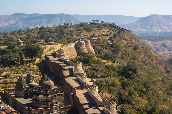 A Day Tour of Ranakpur Temple & Kumbhalgarh Fort from Udaipur - How the Tour Works in Practice