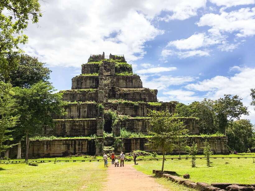 A day Trip to Beng Melea and Koh Ker Temples from Siem Reap - Itinerary Breakdown: What You’ll Experience