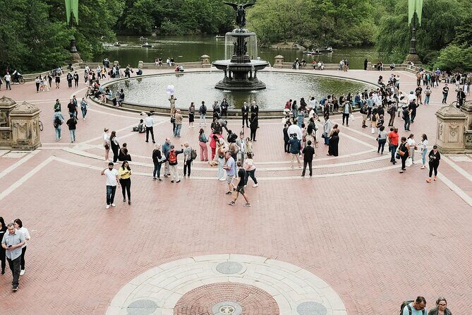 A Scenic Walking in Tour Central Park - An In-Depth Look at the Tour Itinerary