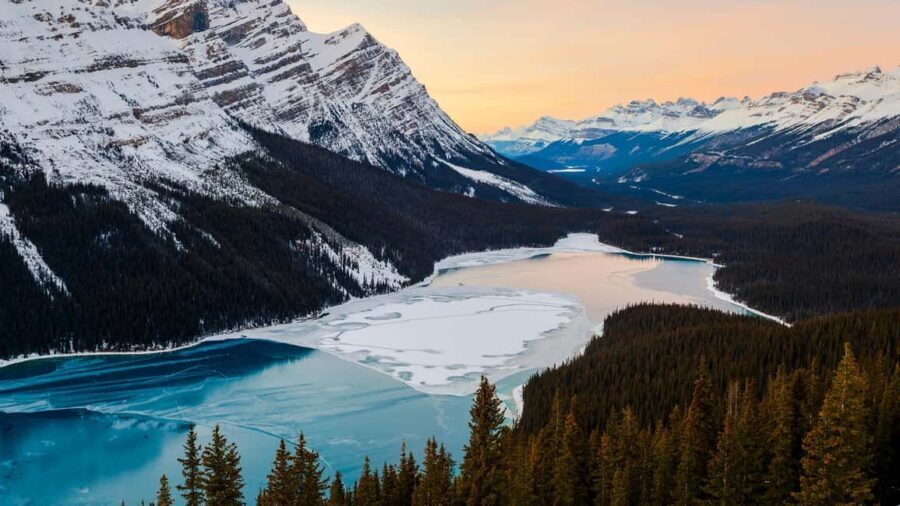 Abraham ice bubble lake/Sunwapta Falls Peyto Lake Bow Lake - Discovering Alberta’s Frozen Wonders