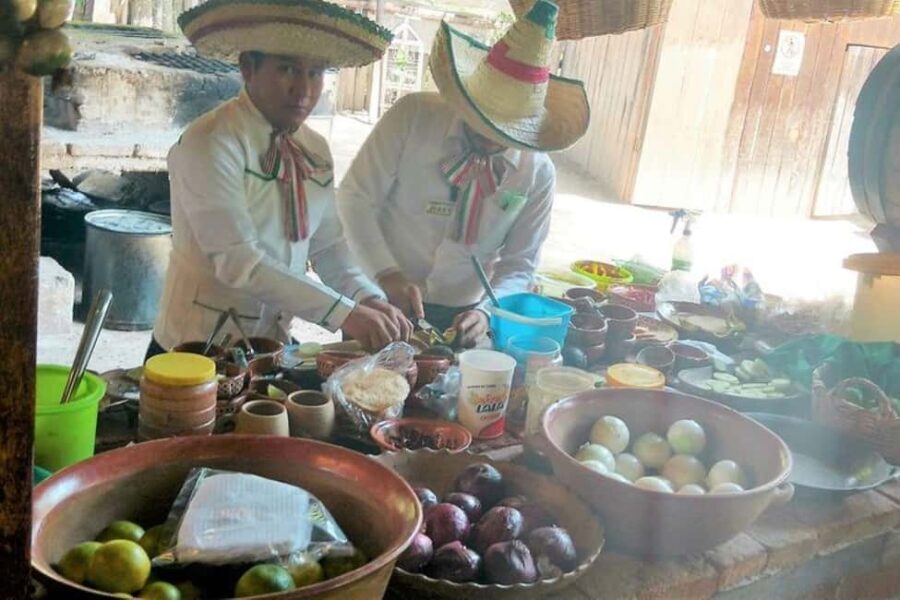 -Acapulco: Mezcal Factory Tasting Learning Experience - Scenic Journey to Guerrero’s Countryside