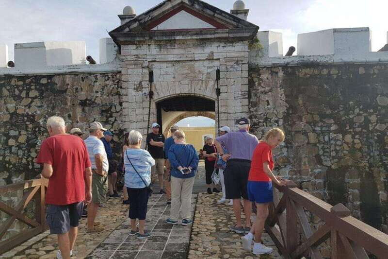 -Acapulco: Walking Tour with Museum, Fort, and Cliff Divers - Why This Tour Stands Out