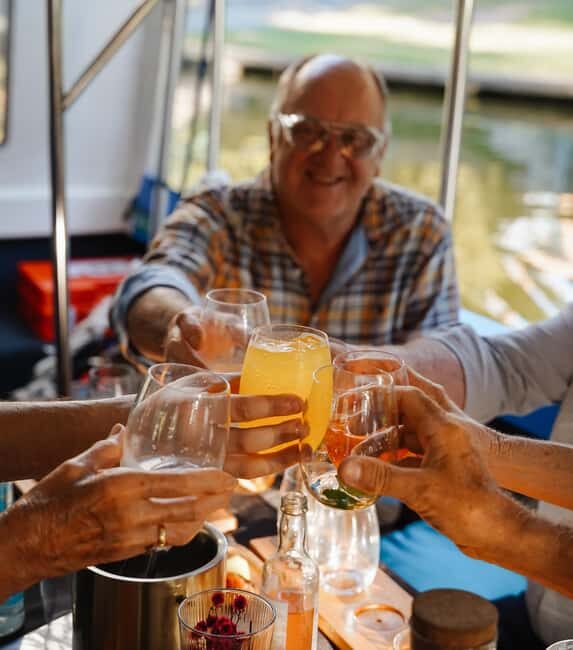 Adelaide: Kangaroo Island Spirits Gin Tasting Cruise - Who Will Enjoy This the Most?