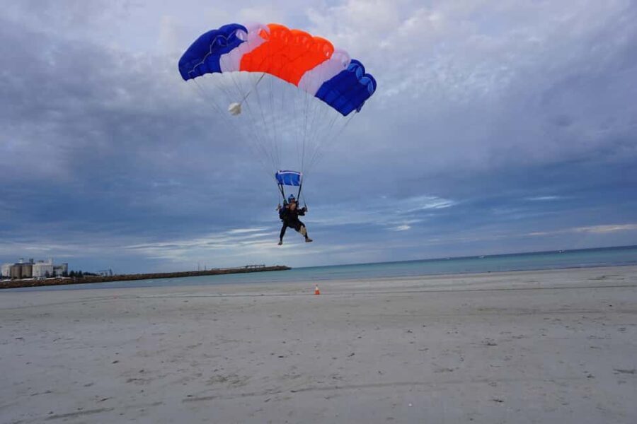 Adelaide: Tandem Skydive over Wallaroo Beach, Beach Landing - What’s Included and What to Expect for Extra Costs