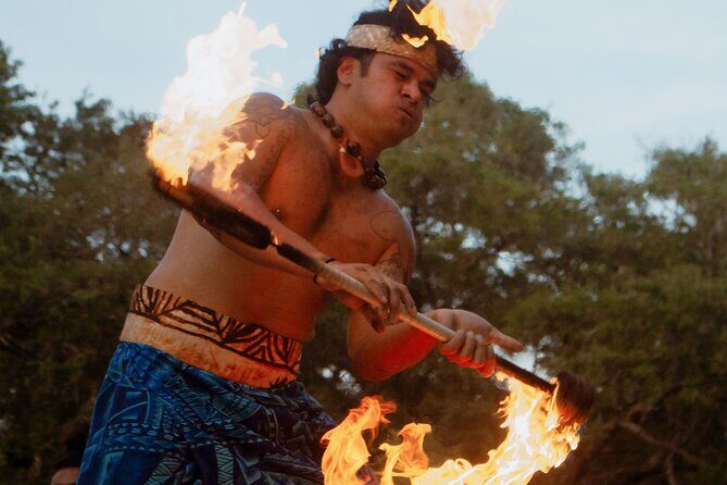 Adventure Luau - Polynesian Dinner Show - Atmosphere and Audience