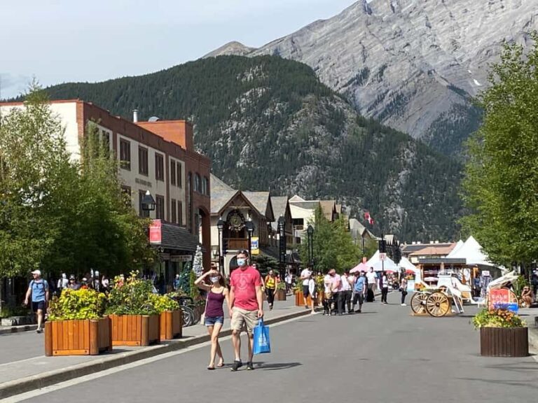 Affordable Banff, Lake Louise & Moraine Lake DayTrip Shuttle - Value for Money