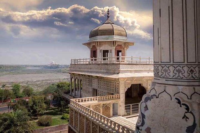 Agra: Street Food and Walk Tour with Spice Market by Tuk-Tuk - How the Tour Works in Practice
