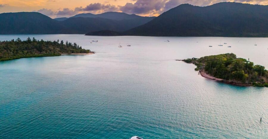 Airlie Beach: Bottoms Up Sunset Cruise with Drink - Why This Cruise Works Well
