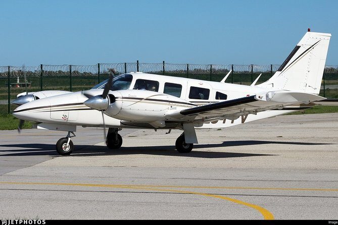 Airplane Transfer between Ratmalana Airport (RML) and China Bay Airport (TRR) - FAQ