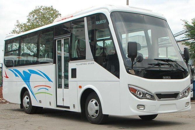 Airport pick up service - What to Expect on Your Ride Into Hanoi